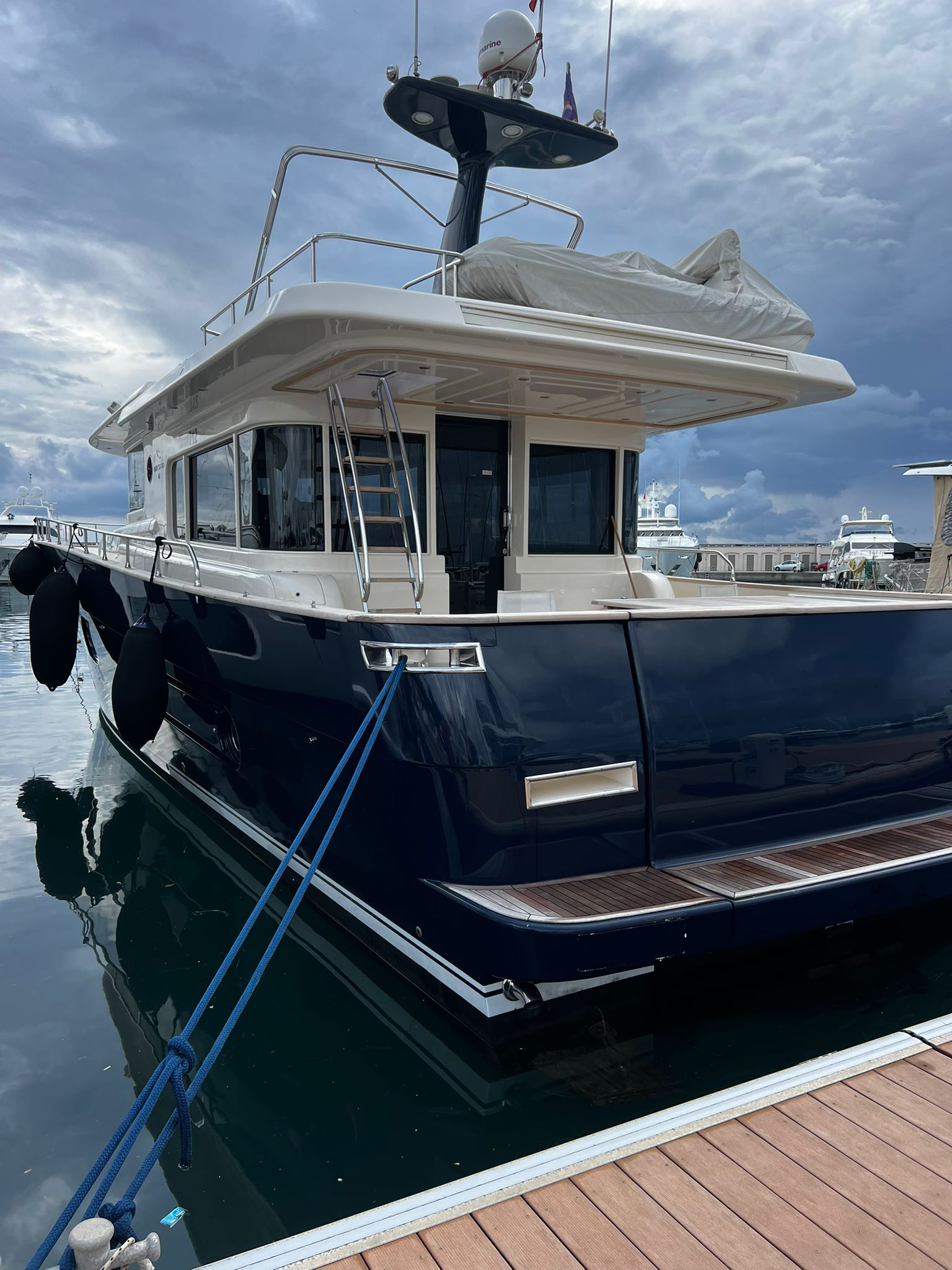 2008 Apreamare Maestro 65 – Niyana Yachts